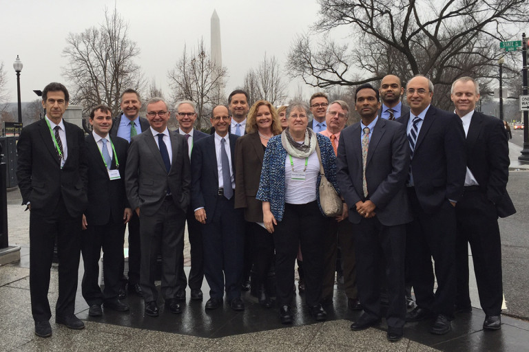 Mardis visits White House to discuss cancer research – WashU Medicine