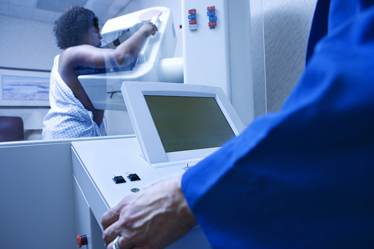 Delaying radiation therapy for women with very early breast cancer ups ...