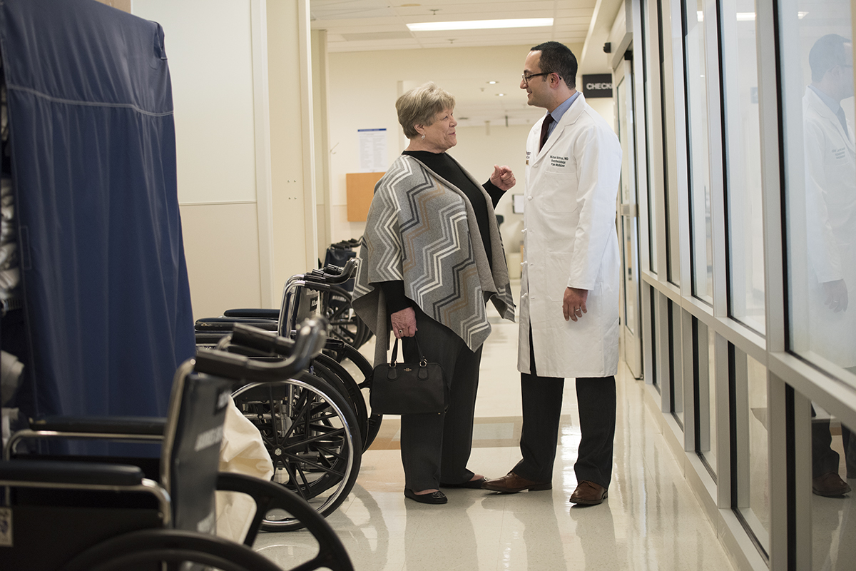 Spinal cord stimulation relieves back pain without opioids – WashU Medicine