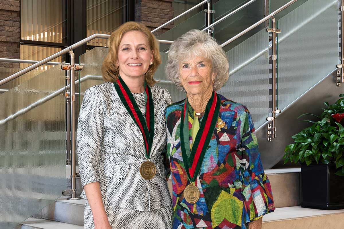 Aagaard named Loeb Professor of Medical Education – WashU Medicine