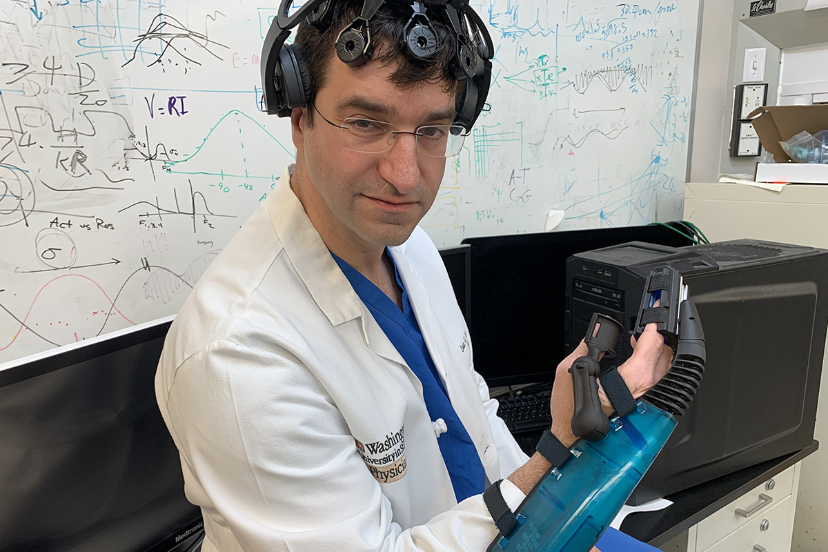 Podcast: Giving stroke patients a hand – WashU Medicine