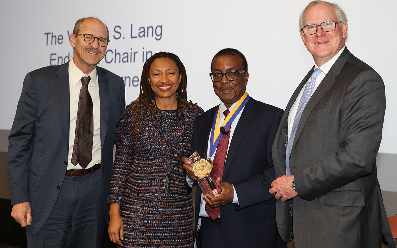 Odibo named Lang endowed chair in OB-GYN – WashU Medicine