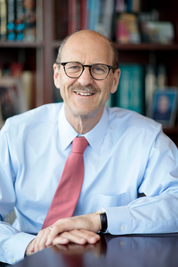 Welcome from Dean Perlmutter – WashU Medicine