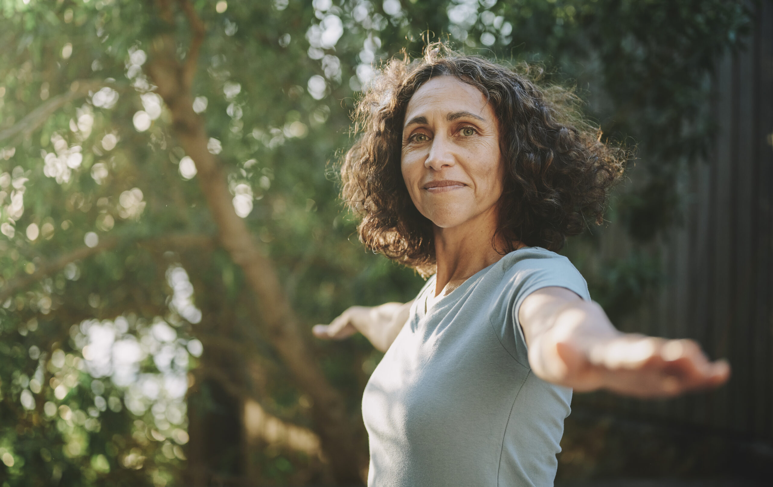 These thyroid disorder symptoms are easy to mistake for normal aging ...
